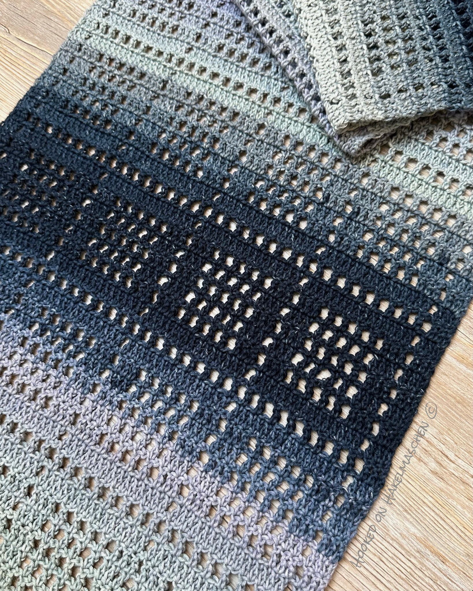 Little Boxes Shawl – An Easy Filet Crochet Shawl Pattern – Hooked on ...